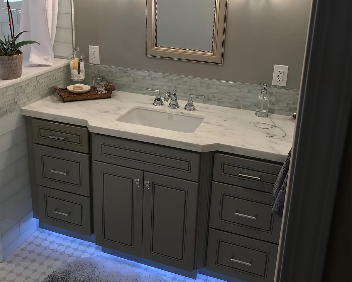 Bathroom Gallery | Creative Shades & Cabinetry