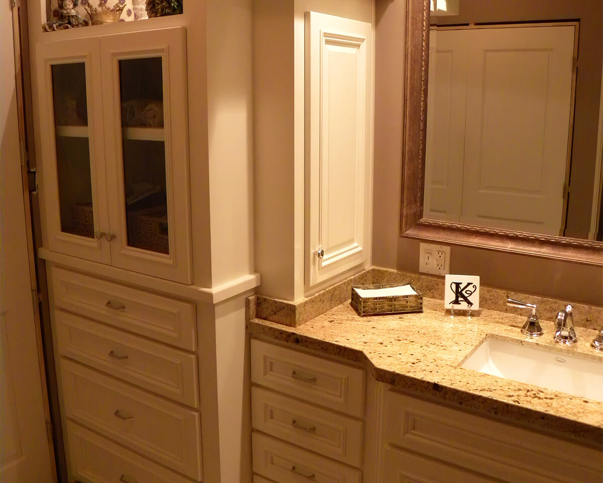 Bathroom Gallery | Creative Shades & Cabinetry
